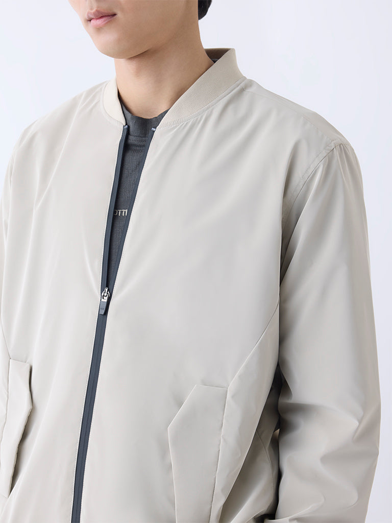 Buy Studiofit Beige Solid Relaxed-Fit Jacket from Westside