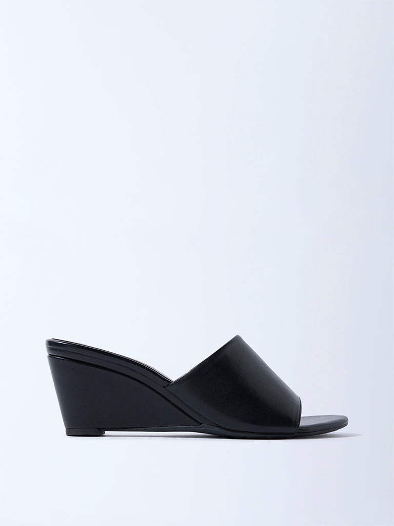 Buy LUNA BLU Black Wedge-Heel Sandals from Westside