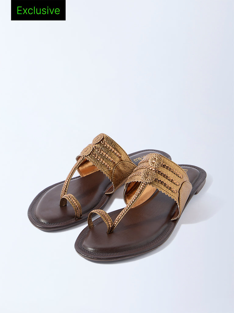 Buy LUNA BLU Brown Kolhapuri Sandals - Exclusive from Westside