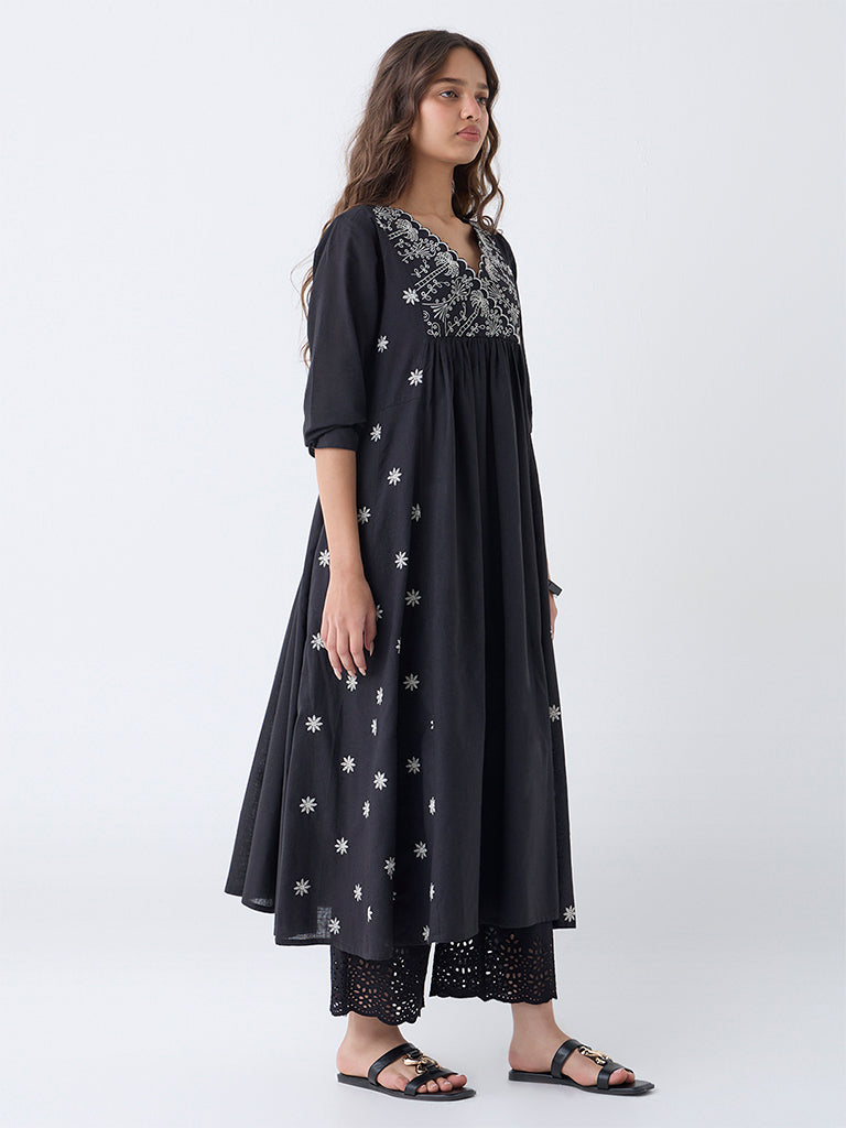 Buy Utsa Black Embroidered Anarkali Cotton Kurta from Westside