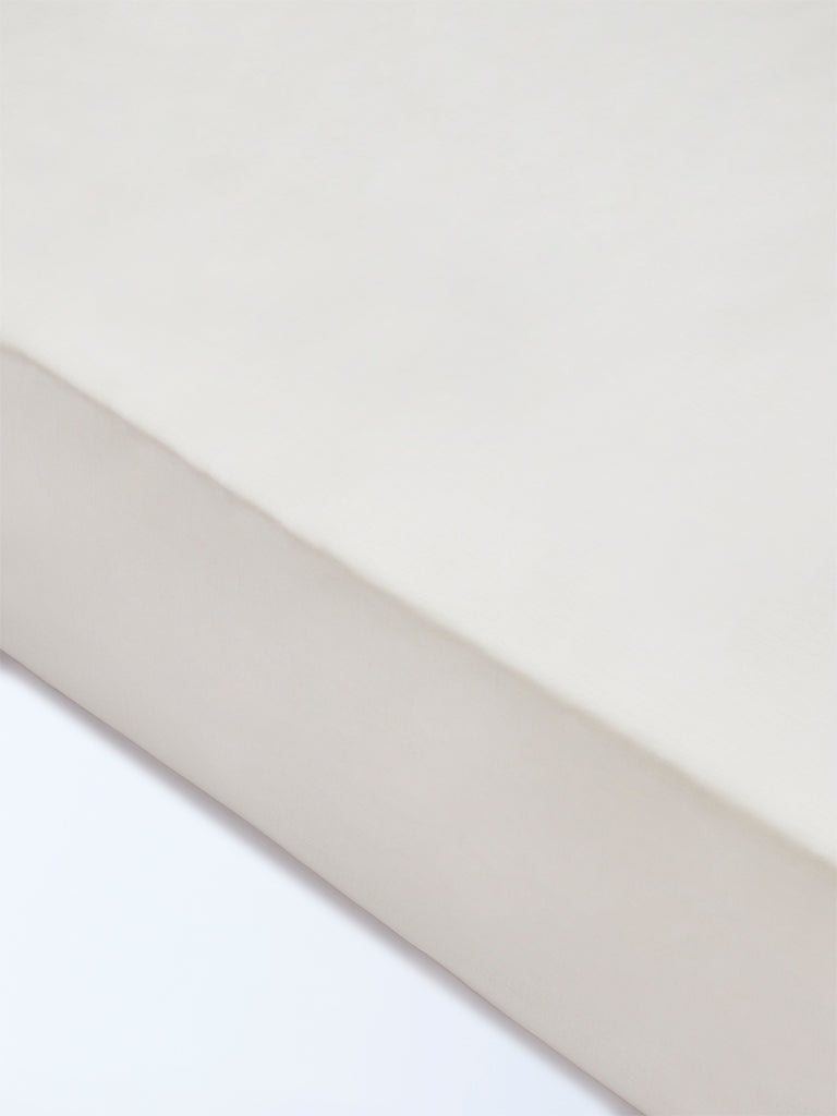 Buy Westside Home White Solid Queen Bed Sheet Set from Westside